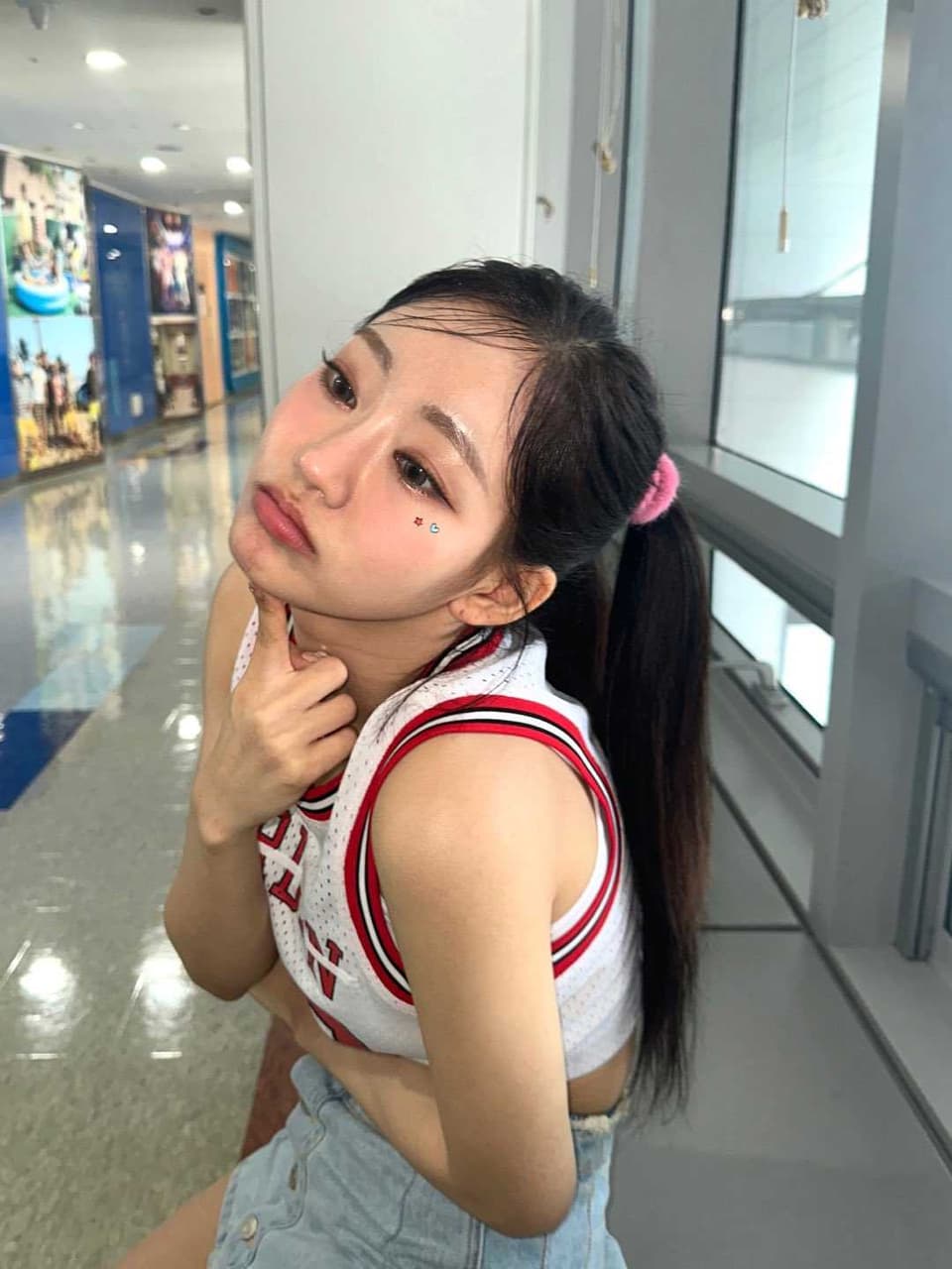 #分享 [安利] 從影集中走出的美國校園劇hot girl🦁 - KISS OF LIFE Julie - 追星板 | Dcard