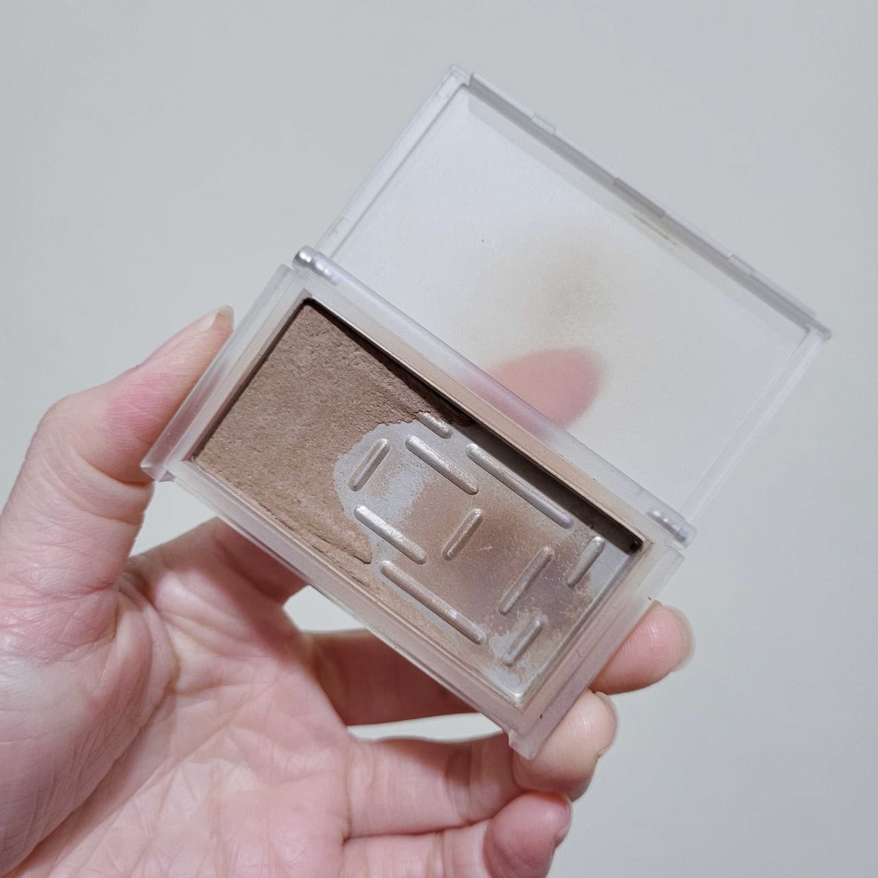 不換彩妝挑戰 Project Pan #2023總結 - 文青鳥 (@ysh_) | Dcard