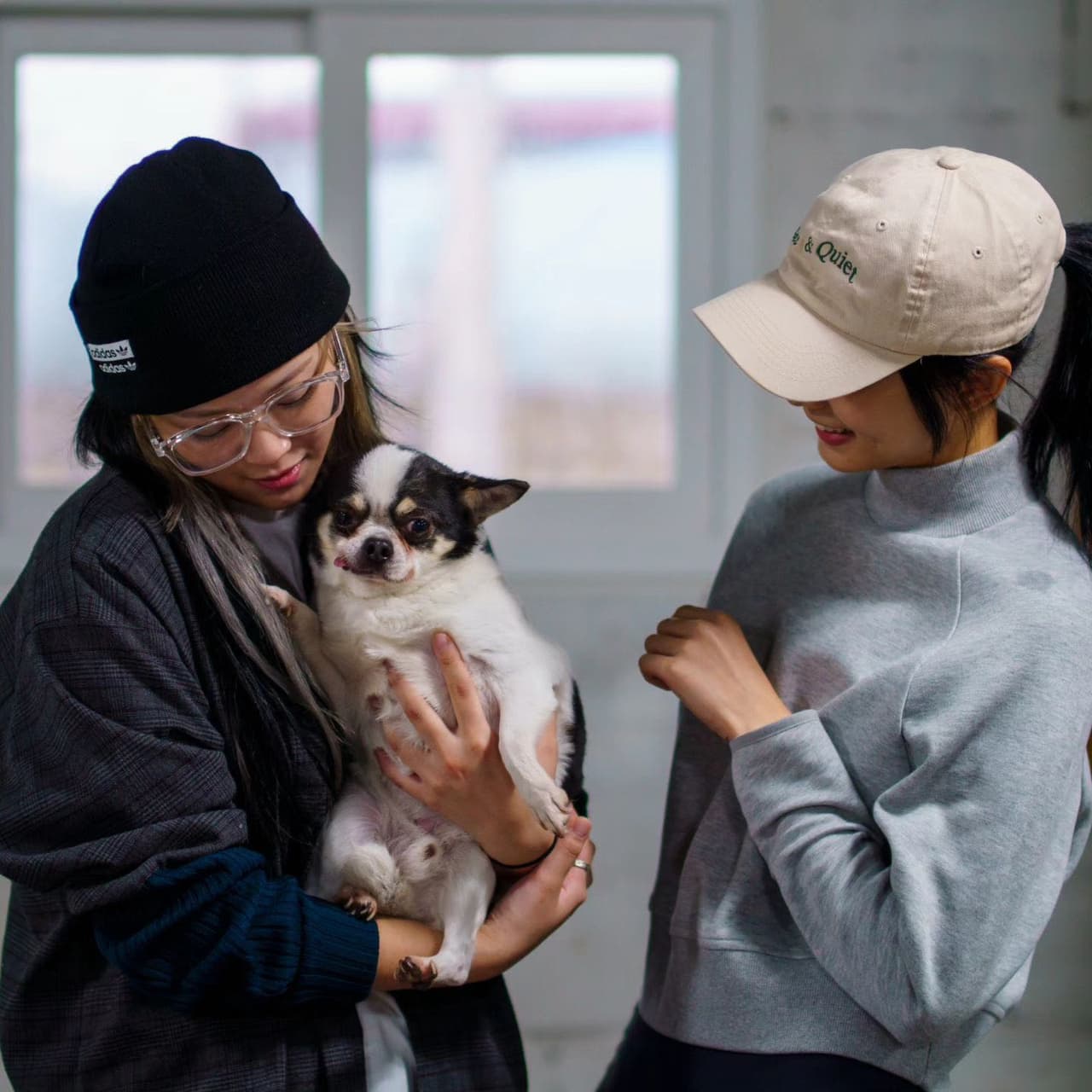 #分享 定延&子瑜 "Help Dog" 照片 - TWICE板 | Dcard