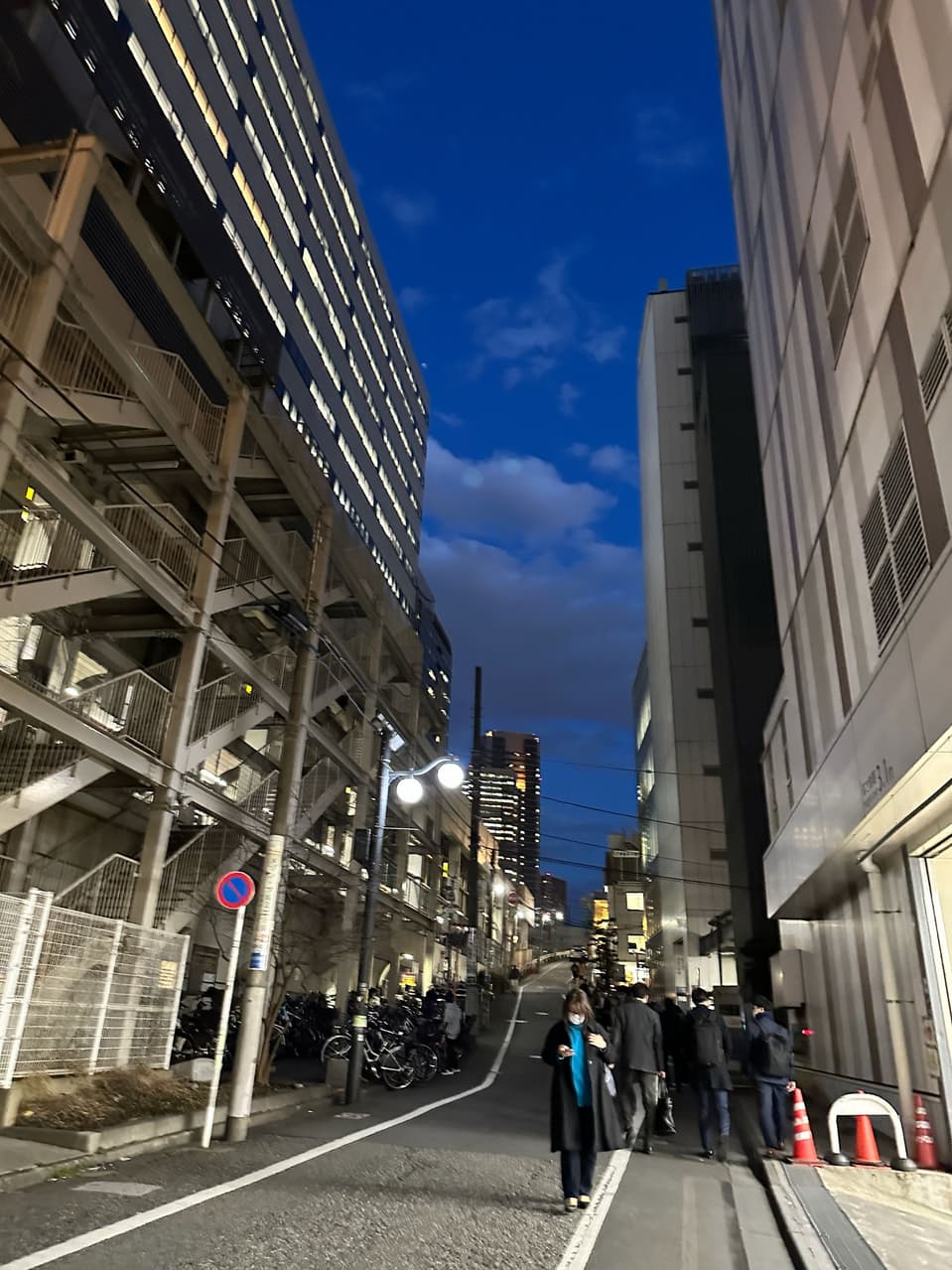 遇到木村拓哉的女兒跟狗狗！🐶《DAY8》東京櫻花季15天自由行🌸 - 日本旅遊板 | Dcard