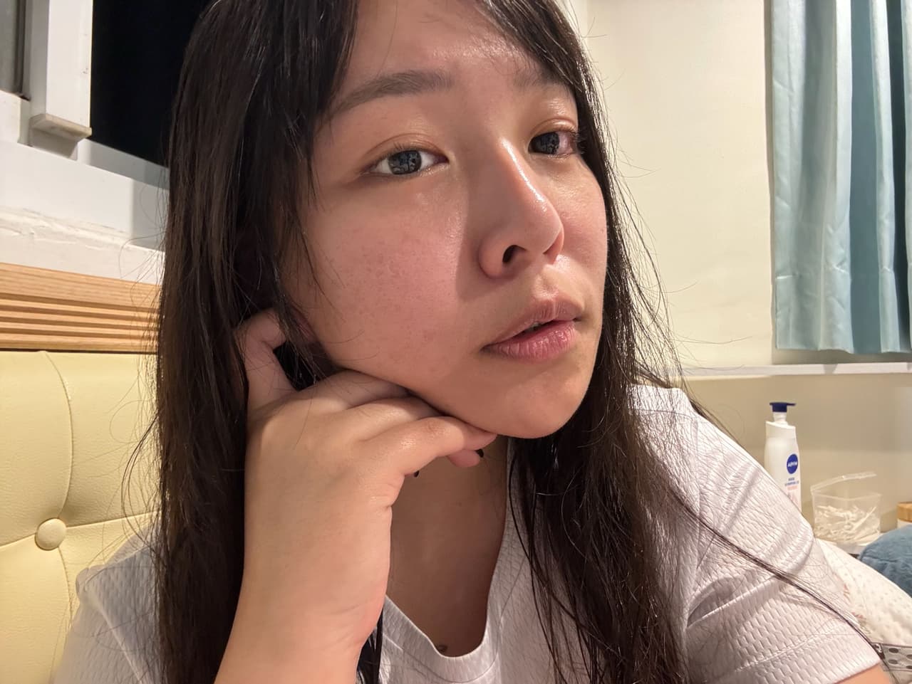 #長相 拍照適合笑還是不笑 - B212-1 留言 | Dcard