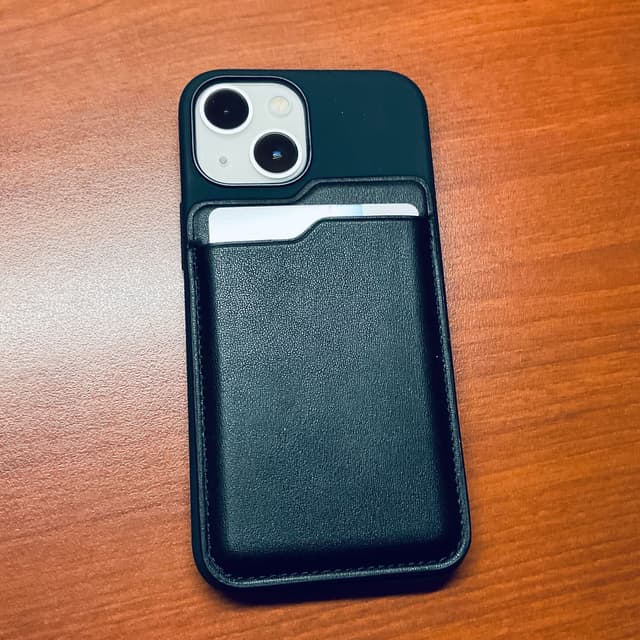 #iPhone 副廠磁吸卡套：Uniu vs. Moft 心得分享（13 mini） - Apple板 | Dcard