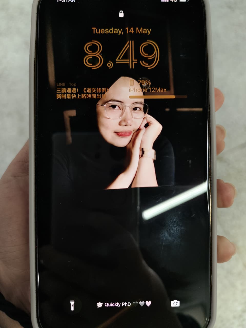 自習室女廁撿到Iphone - 中國醫藥大學板 | Dcard