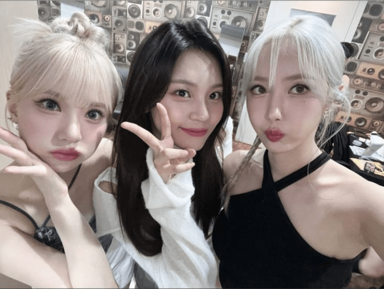 #行程 230908 VIVIZ - MU:CON 2023 SHOWCASE DAY 1 - GFRIEND板 | Dcard