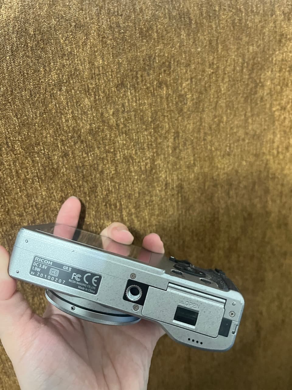 #我要賣 已售出了！理光Ricoh GR2 silver 銀機 全球限量3200台 - 二手交易板 | Dcard