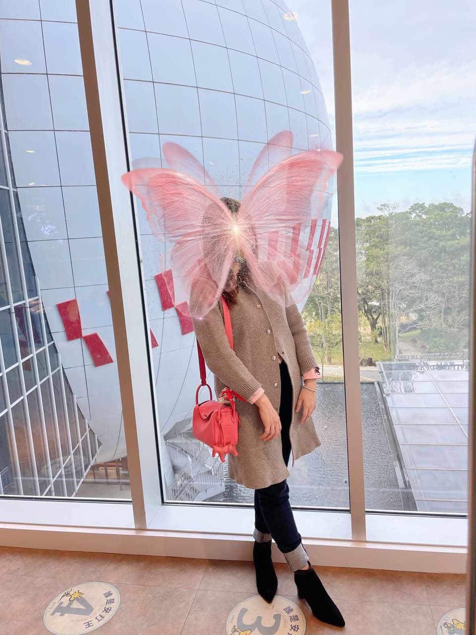 #開箱 Hermès Mini Lindy 8w粉💕twilly綁帶分享 - 精品板 | Dcard