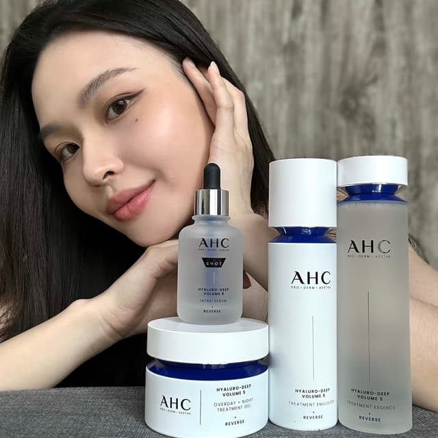 不用羨慕韓星好膚質‼️讓AHC 醫美科研超導水光玻尿酸系列給你神助攻 - JULIANA🖤 (@yichen225) | Dcard