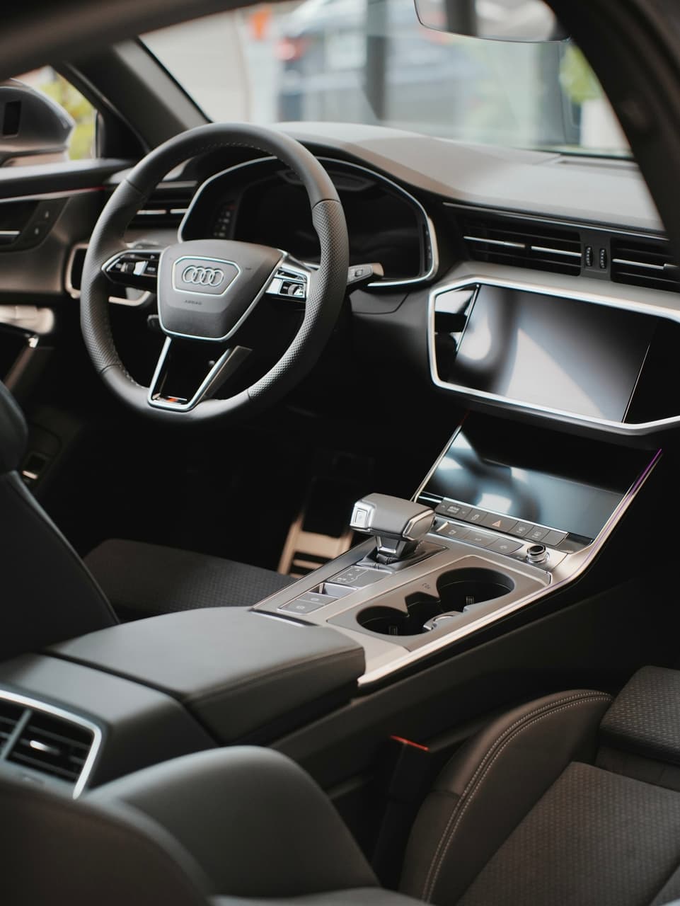 A6 Sedan 40 TFSI S line 珍珠鋼鐵灰 實車照📷 - 汽車板 | Dcard