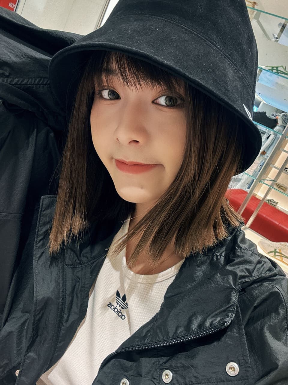 今天的穿🤍「漁夫帽」 - 小瀞𓂃 𓈒𓏸📨️ (@pupille) | Dcard