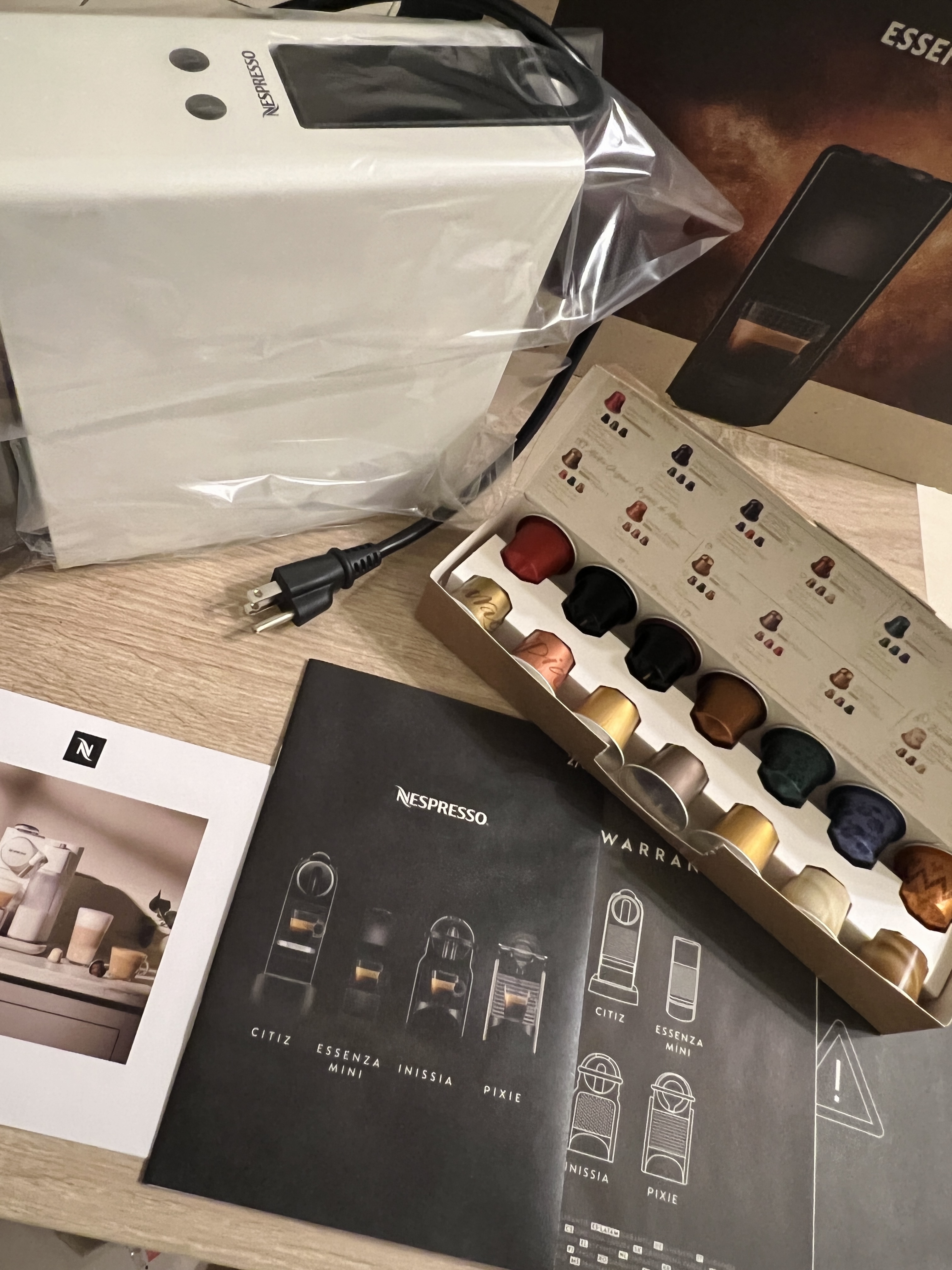 #分享 開箱 Nespresso Essenza Mini 膠囊咖啡機 使用心得 - 咖啡板 | Dcard