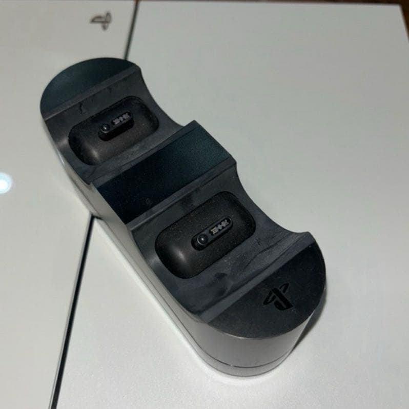 #我要賣 二手PS4主機、配件 - 二手交易板 | Dcard