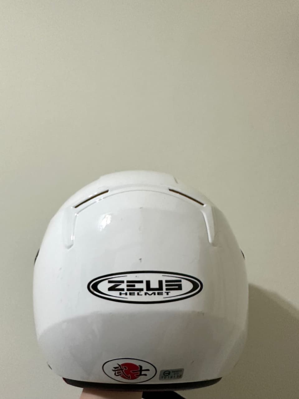 售 zeus安全帽 - 淡江大學二手物交流板 | Dcard