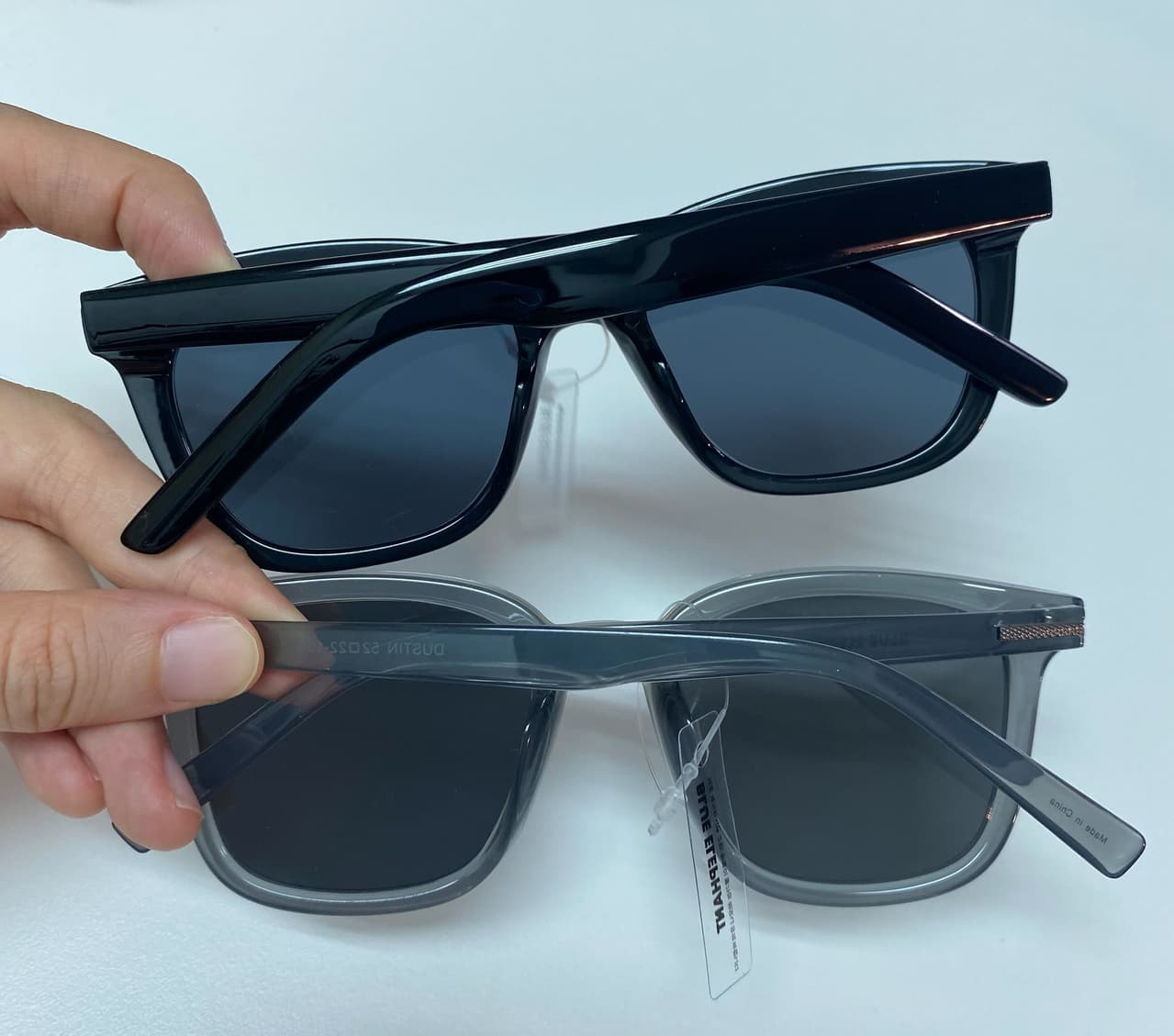 #推薦 超百搭韓國太陽眼鏡品牌😎blue elephant 兩款墨鏡開箱 Dustin dark crystal、pana black - 哆啦欸夢我這裡有銅鑼燒 (@suneooo) | Dcard