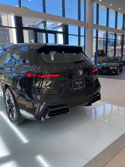 更大、更快、更M！全新 BMW iX45 M Sport 登場🏁 - 汽車板 | Dcard