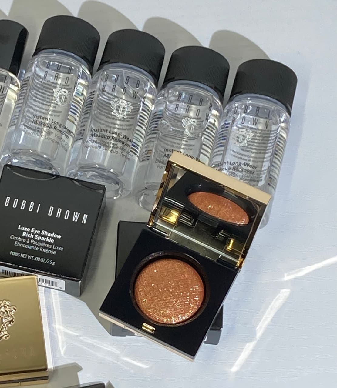 #分享 Bobbi brown 極緻鑽石眼影 新春色號試色 - 美妝板 | Dcard