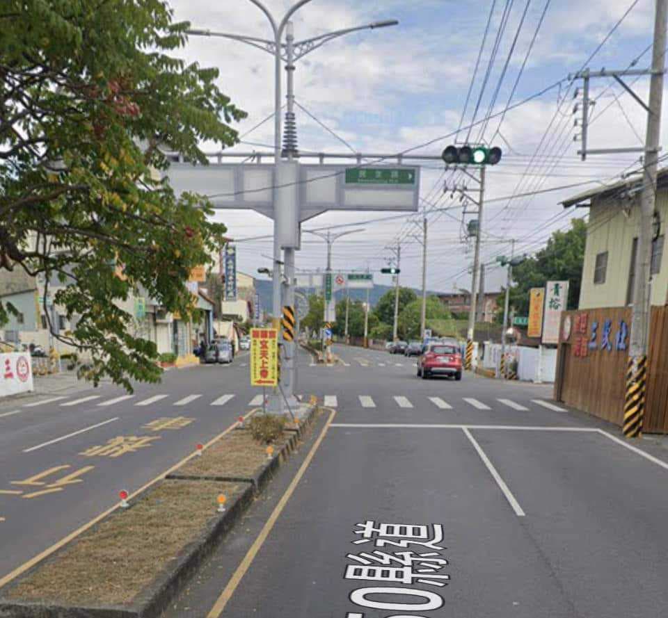 法規 請問這樣迴轉有違法嗎?對向車道內側禁行機車 機車板 Dcard