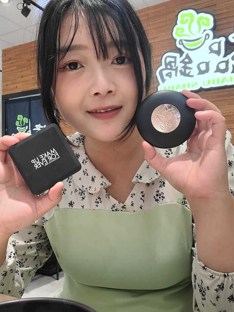 #分享 天呀！限量的氣墊粉餅未免太美了吧‼️(*˘︶˘*).。.:*♡ - 美妝板 | Dcard