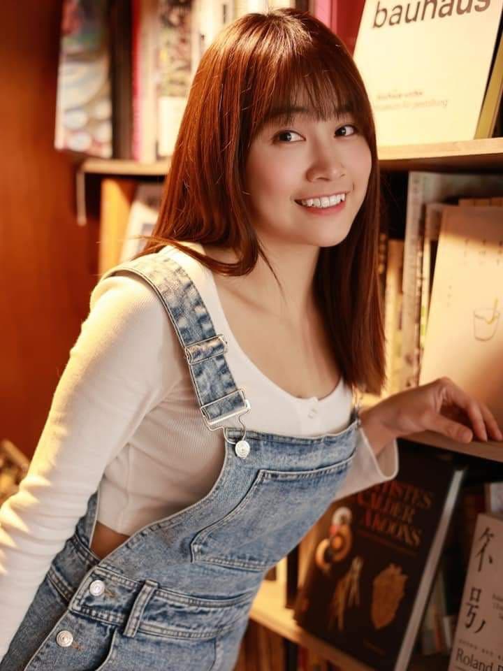 陳伊為甚麼追蹤數這麼多？ - 閒聊板 | Dcard