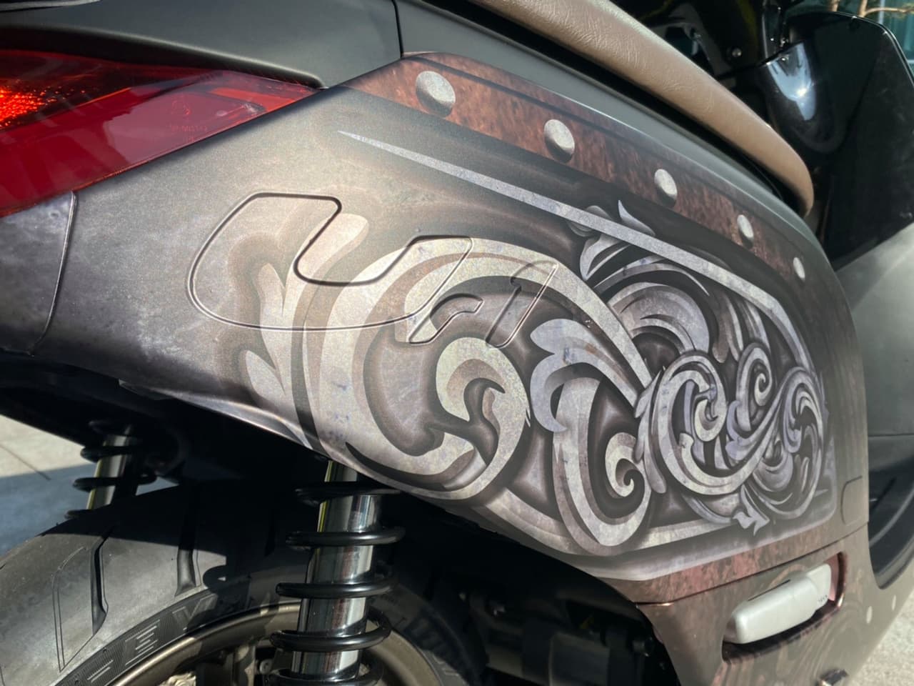 PGO x UR1 貼膜分享♥ - 機車板 | Dcard