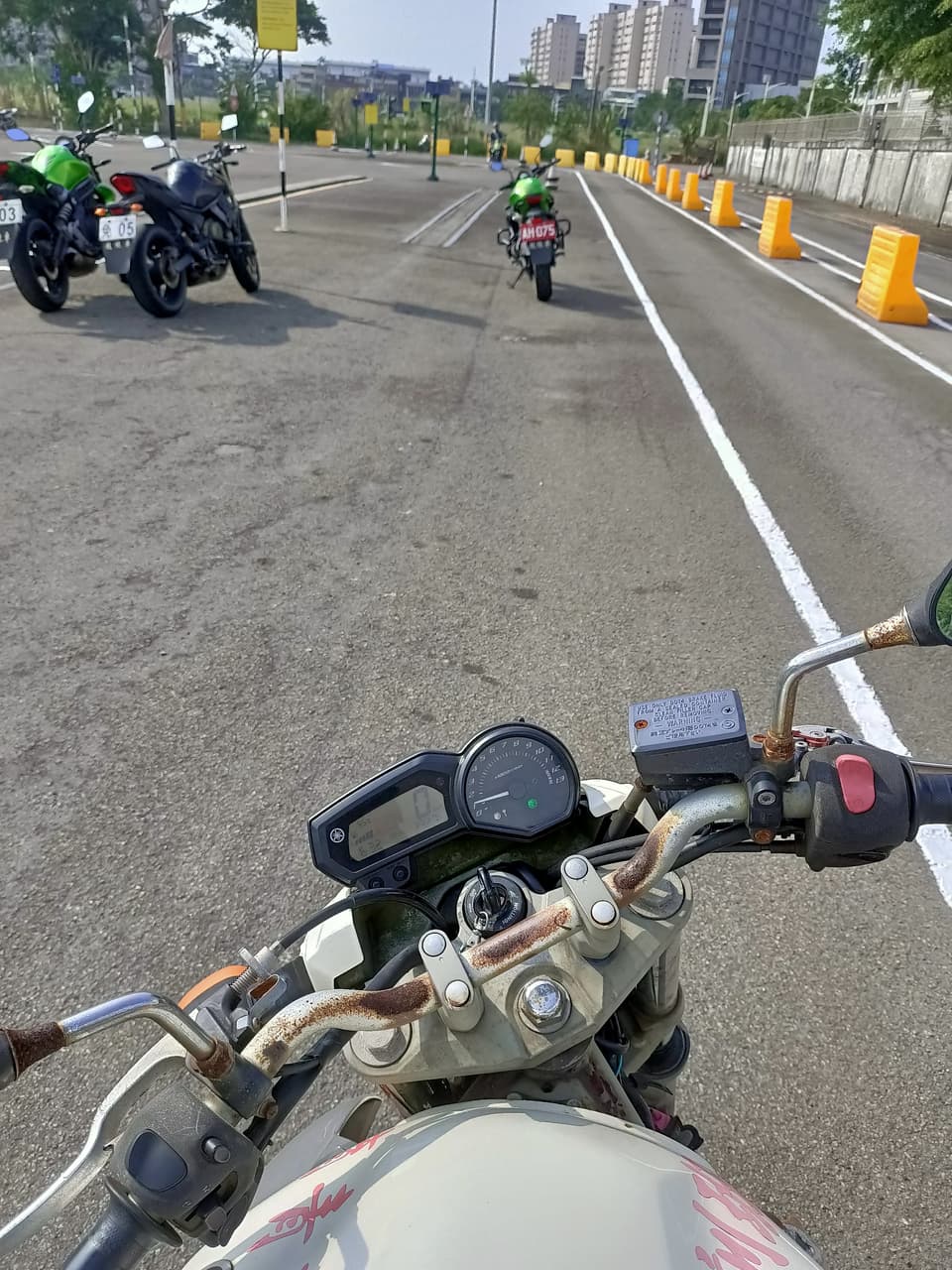 #黃牌 大型重機考照與牽新車XMax心得 - 重機板 | Dcard