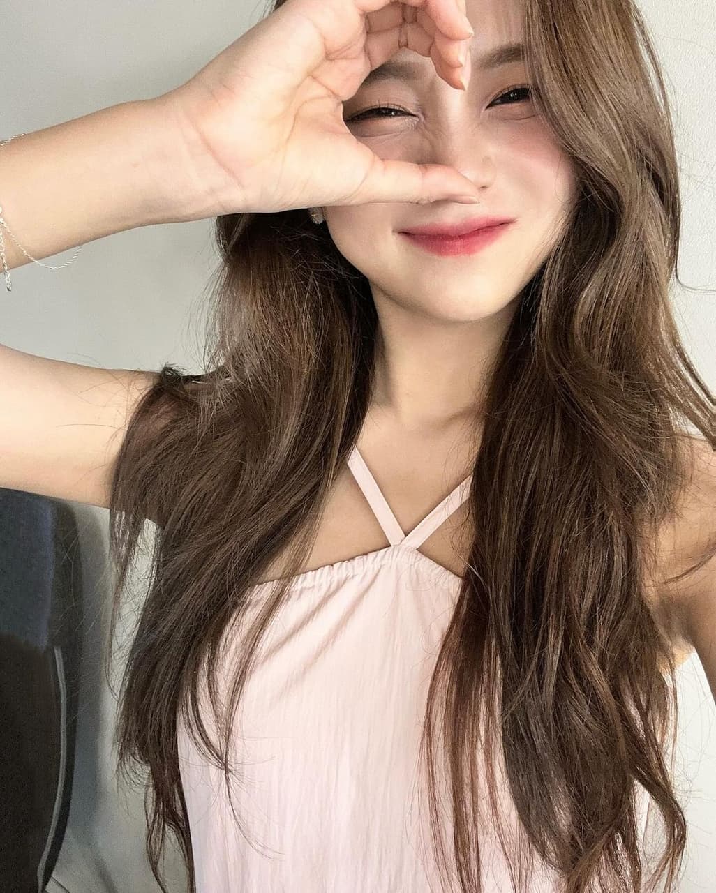 #更新 240105 SinB IG LIVE VIVI們〰🖤/Umji IG貼文、限動更新 - GFRIEND板 | Dcard