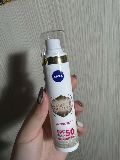 #分享 超好用的開架妝前防曬乳 妮維雅L630 - 美妝板 | Dcard