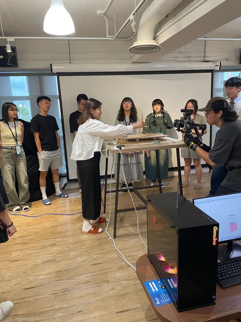 原來Dcard X Intel 很有料😻 - indulge (@indulge_0) | Dcard