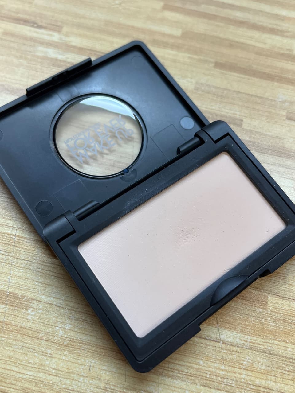 #我要賣 TF眼影 Muf H100高光 - 二手交易板 | Dcard