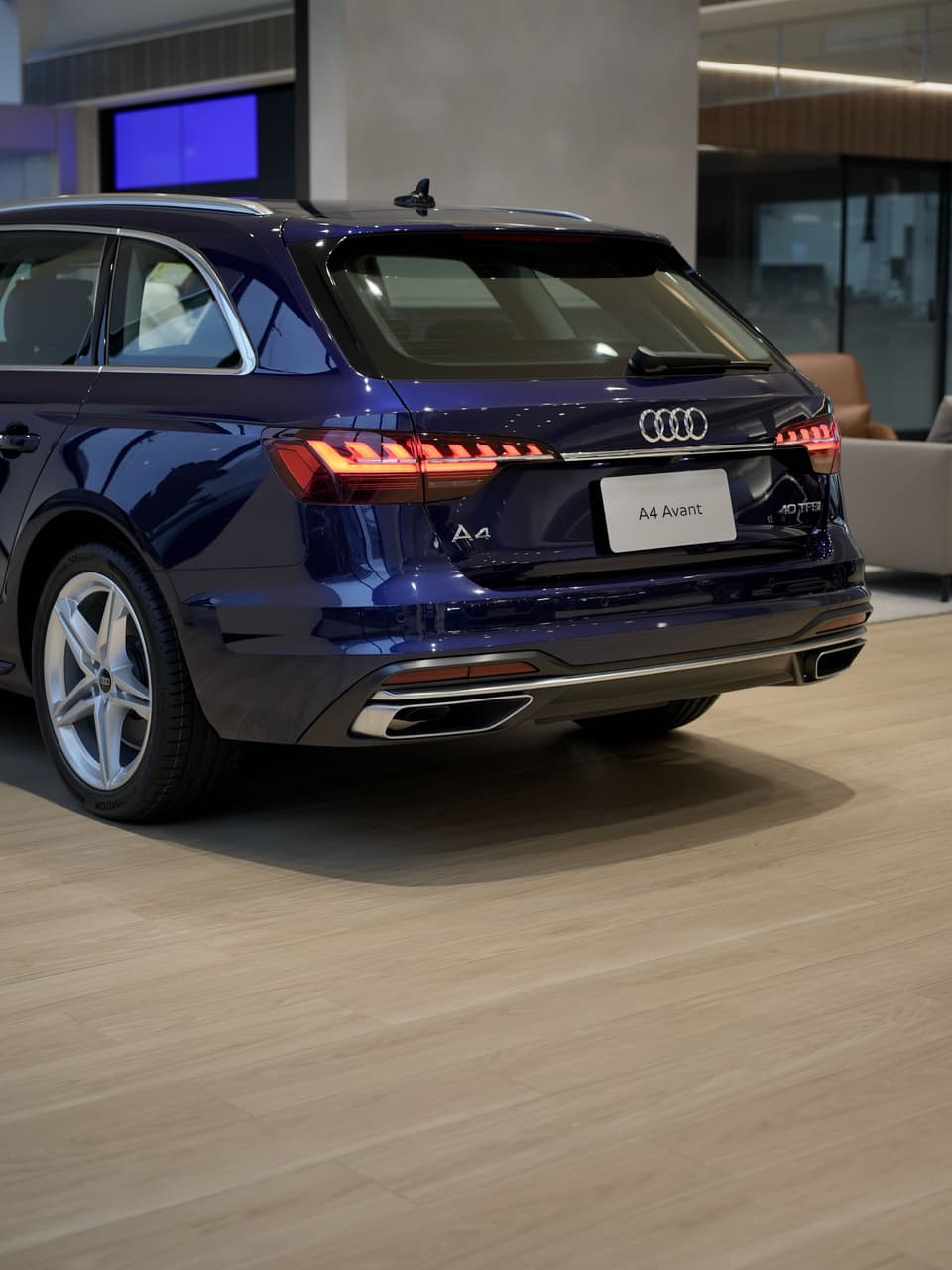 Audi A4 Avant 40 TFSI advanced｜金屬星際藍 Navarra Blue 2D｜實車照片分享 - 汽車板 | Dcard