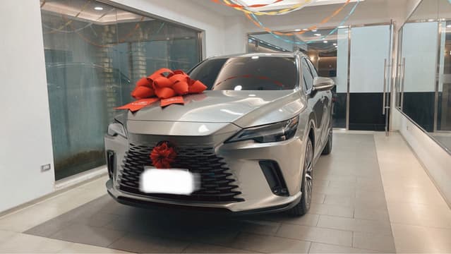 開箱 細節介紹RX350頂級版大改款 - 汽車板 | Dcard