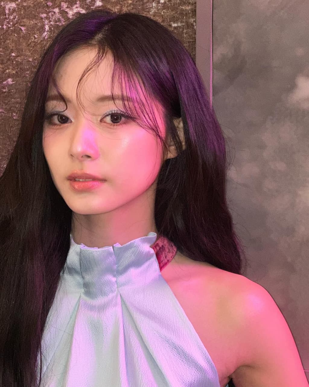 #分享 上世紀的港風女神！周子瑜 - TWICE板 | Dcard