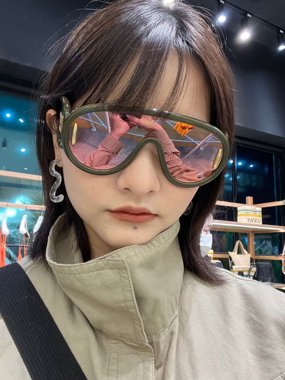 #分享 166cm 大胸三套街頭感穿搭 /運動風 /潮鞋 - 穿搭板 | Dcard