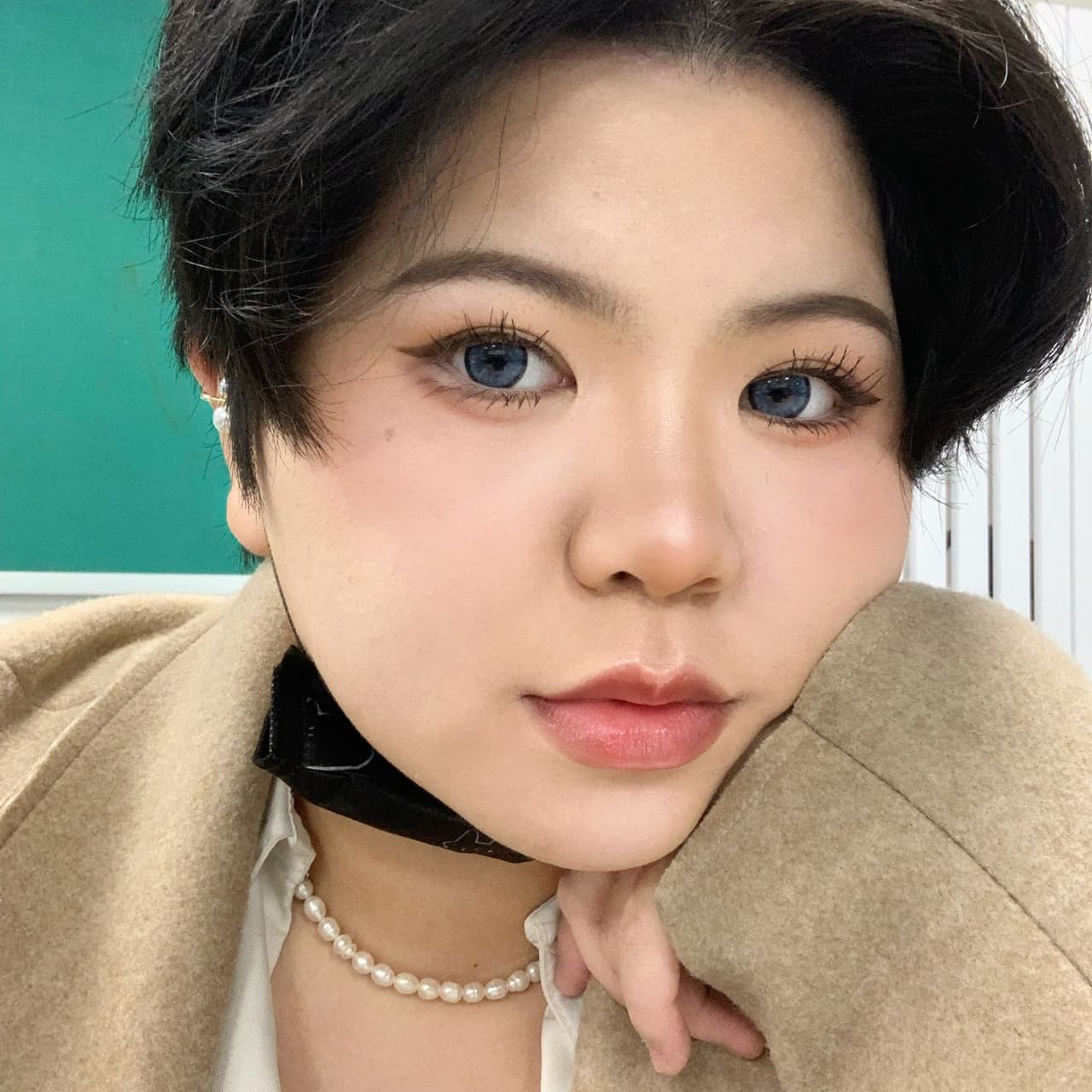 分享 一個無辜的眼妝 美妝板 Dcard