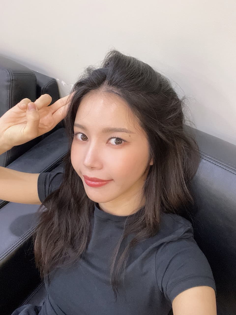 #集中討論 頌樂4/30（二）迷你二輯《𝐂𝐎𝐋𝐎𝐔𝐑𝐒》回歸 🎨 主打歌《𝗕𝘂𝘁 𝗜》MV及音源發布 - 追星板 | Dcard