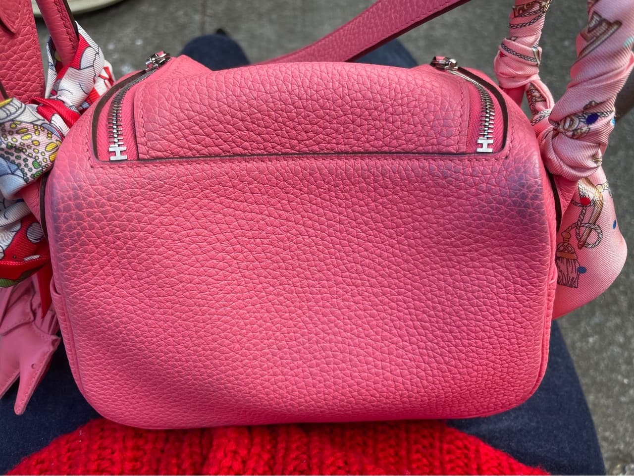 #開箱 Hermès Mini Lindy 8w粉💕twilly綁帶分享 - 精品板 | Dcard