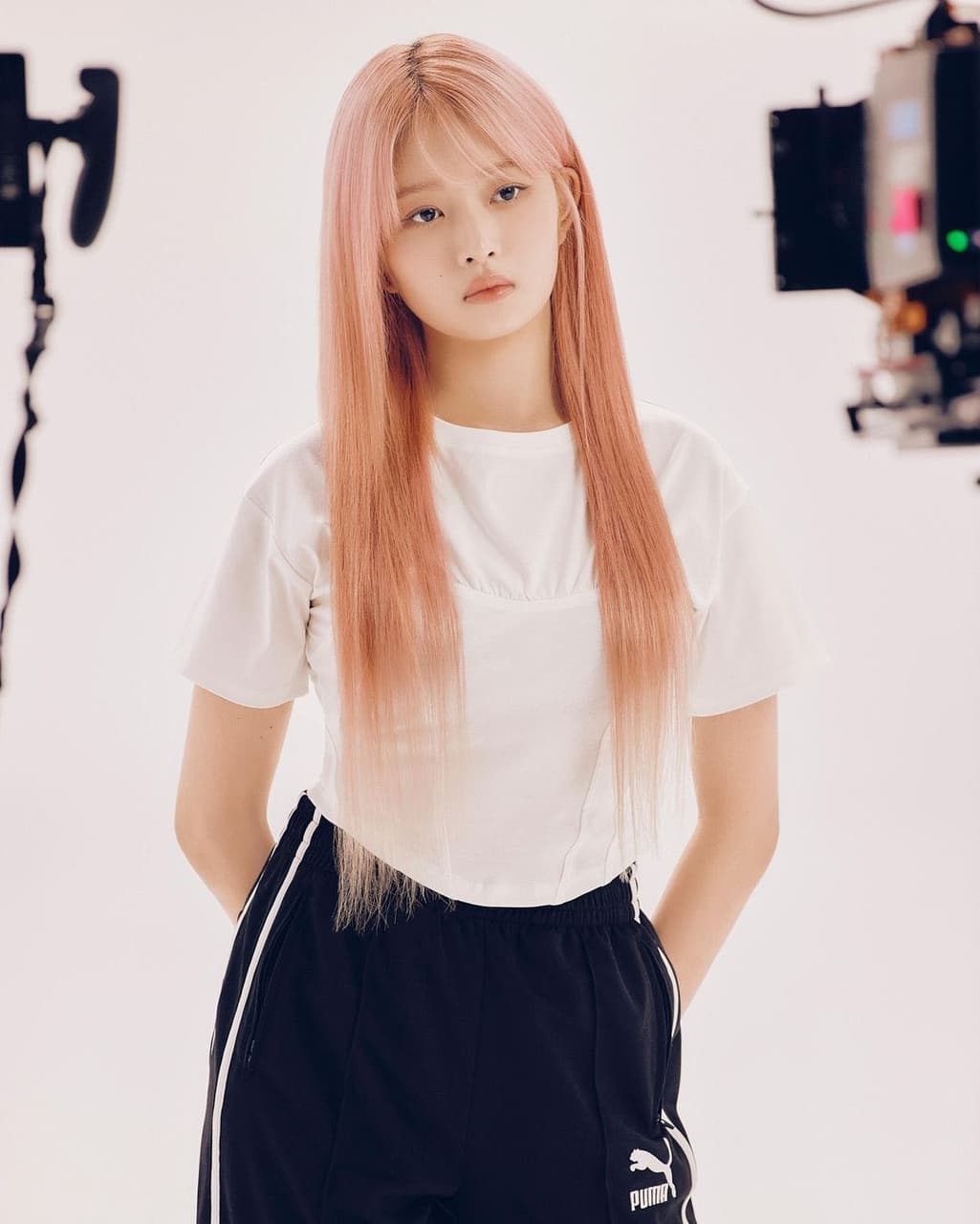 #代言 PUMA) 𝗕𝗘𝗛𝗜𝗡𝗗 𝗧𝗛𝗘 𝗦𝗖𝗘𝗡𝗘𝗦 𝗪𝗜𝗧𝗛 𝗜𝗩𝗘 📸 - IVE板 | Dcard