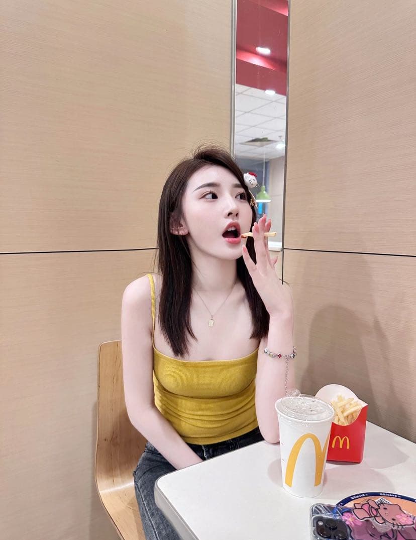 麥當勞廣告 - 穿搭板 | Dcard