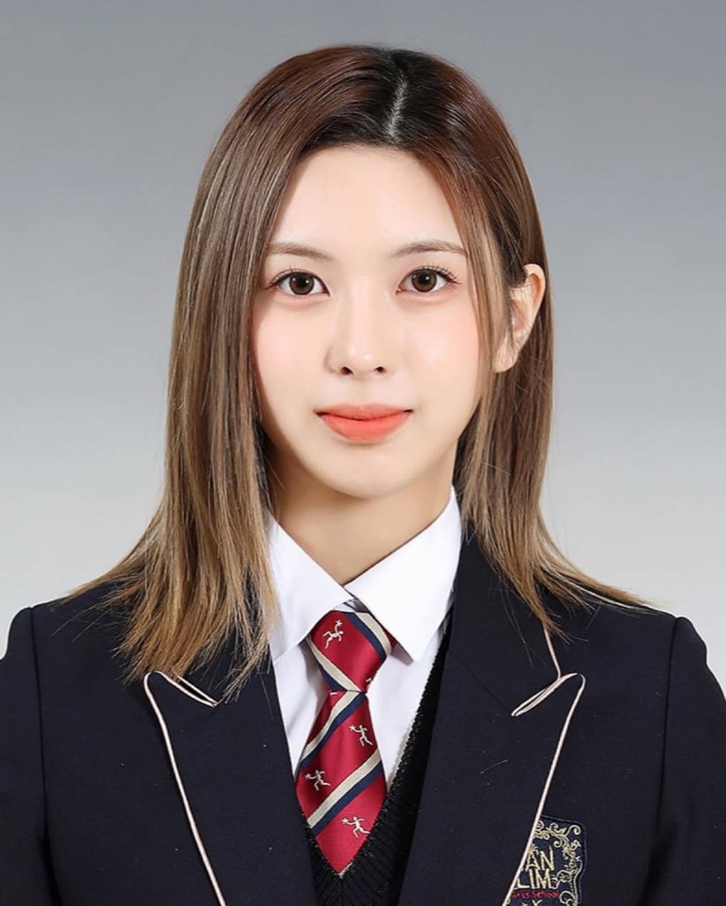 #閒聊 🎓今天公開的idol畢業照🎉 - B71 留言 | Dcard