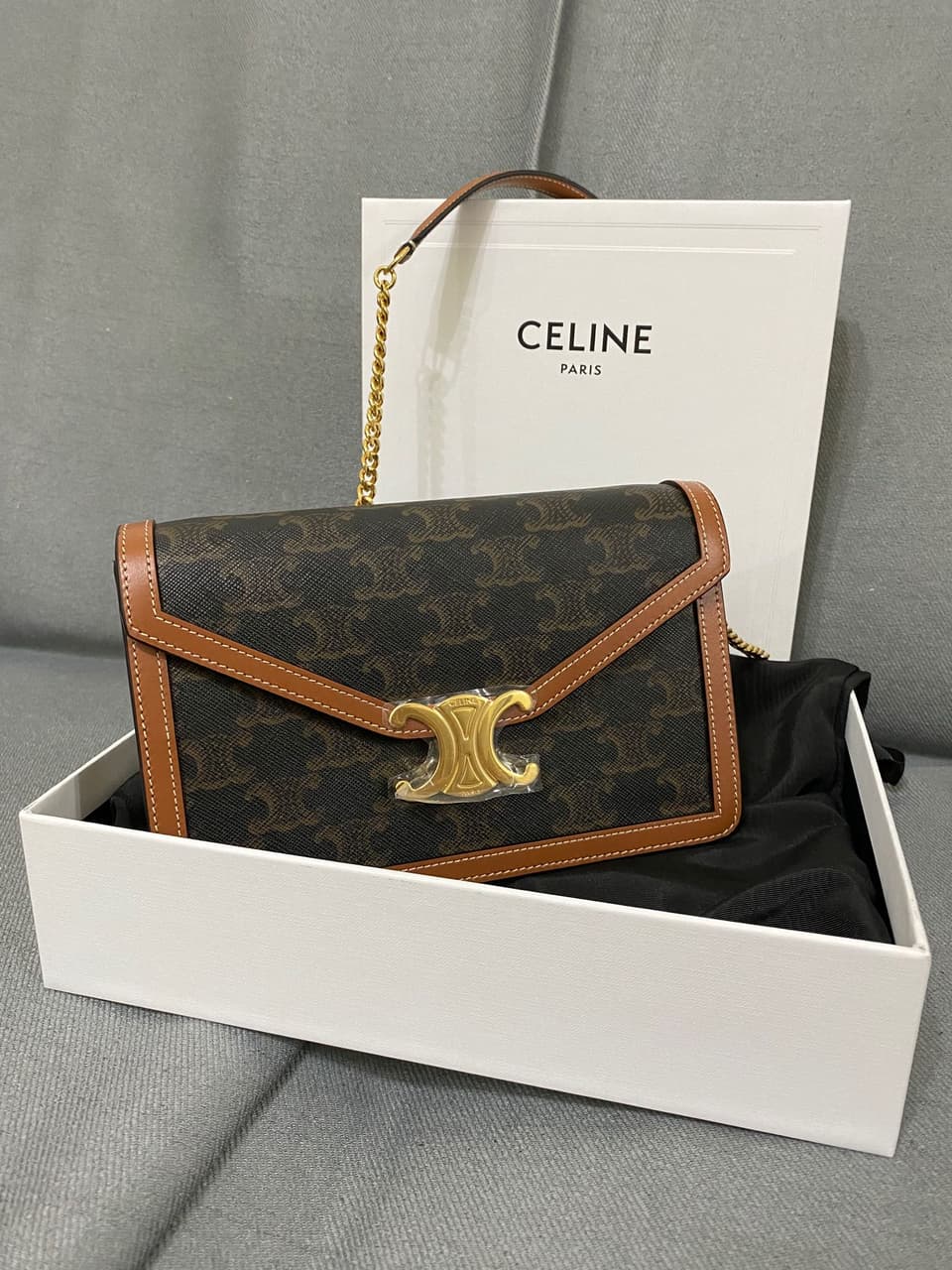 #開箱 #分享 CELINE WOC TRIOMPHE - 精品板 | Dcard