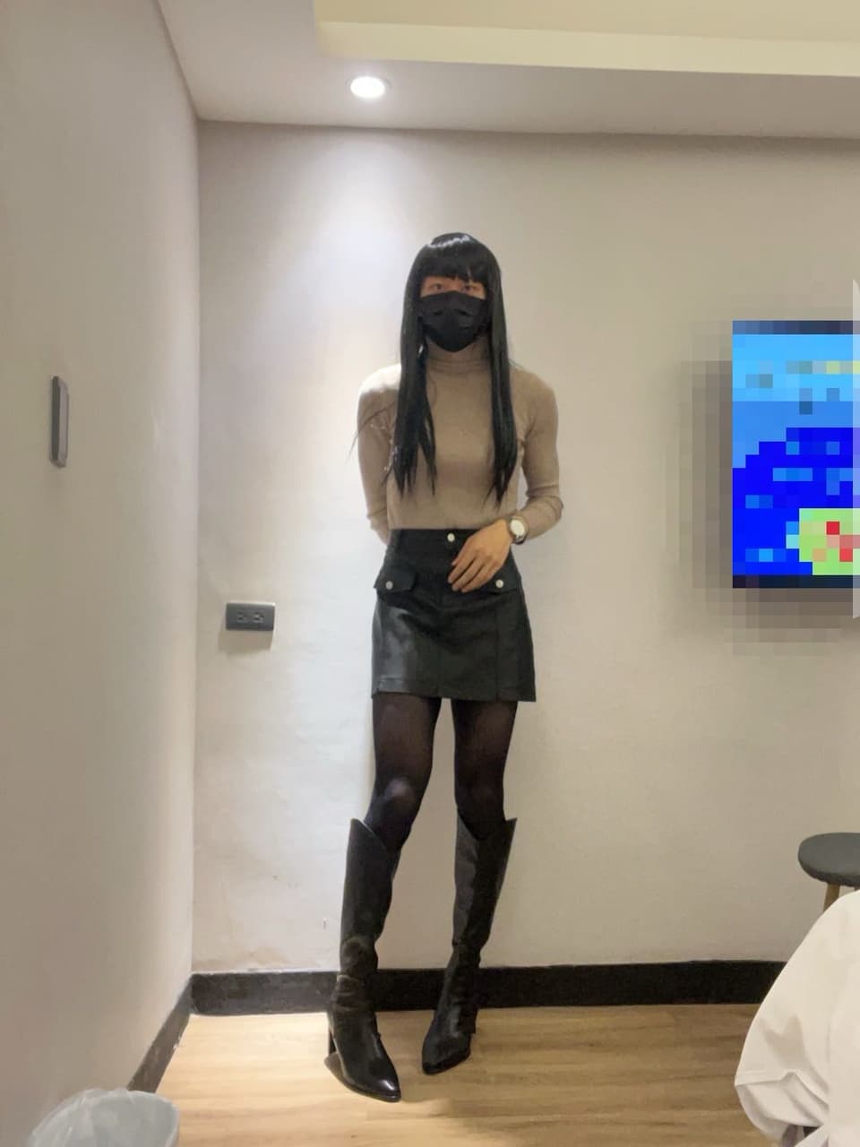 皮裙系列 - 嫣然 (@blackwall) | Dcard