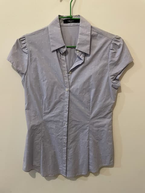 #我要賣 二手 G2000 西裝 襯衫 套裝 面試服 - 二手交易板 | Dcard