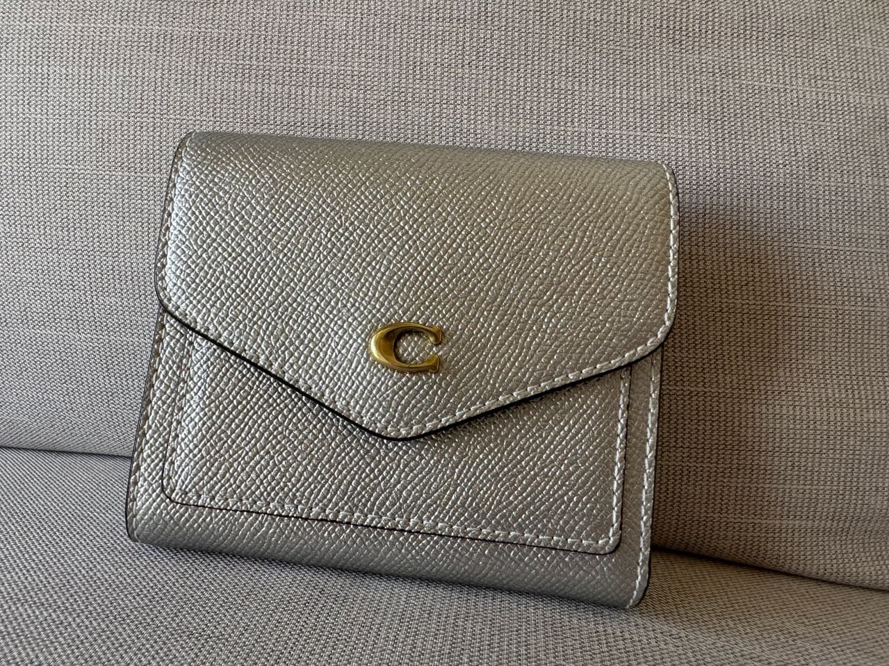 #我要賣 #Coach三折短夾（已售出） - 二手交易板 | Dcard