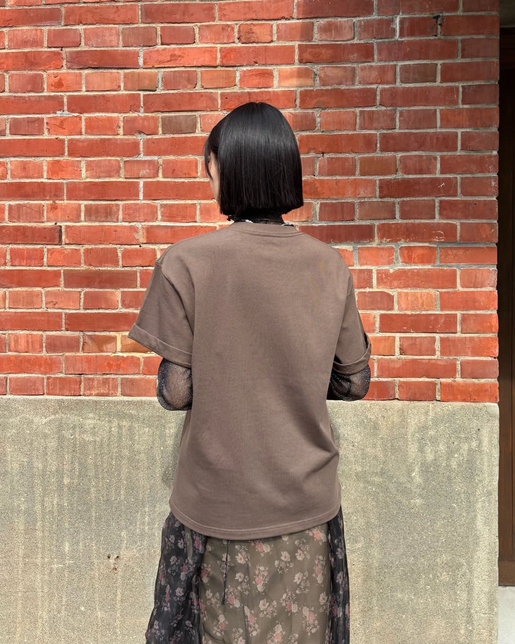 #開箱 ViewFinder 落肩短袖｜BT 聯名款穿搭分享 - 岑 (@tsen_162) | Dcard