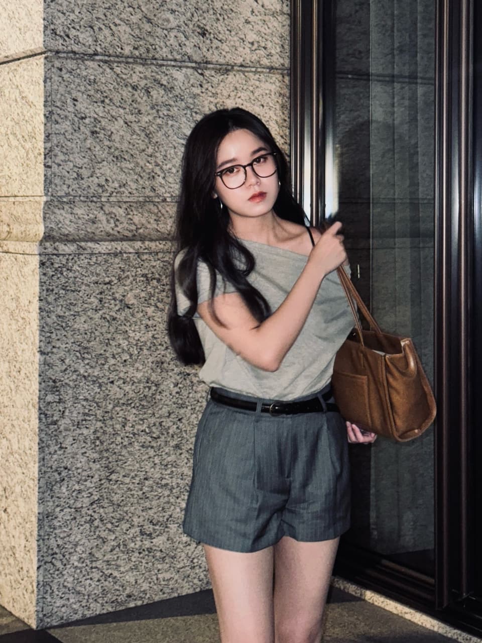 深瞳戴起來也水汪汪のGIVRE綺芙莉隱形眼鏡分享🩶🩷 - 美妝板 | Dcard