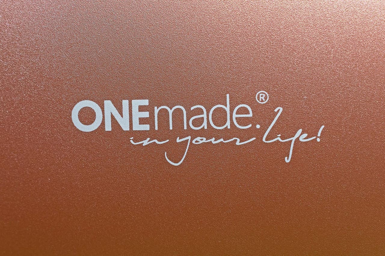 #開箱 擁有流暢無線投影的投影機 ONEmade Vpro - 視聽設備板 | Dcard