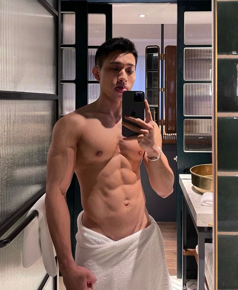 【可愛+精壯+大大der】這根本是拉高0號標準 - 彩虹板 | Dcard