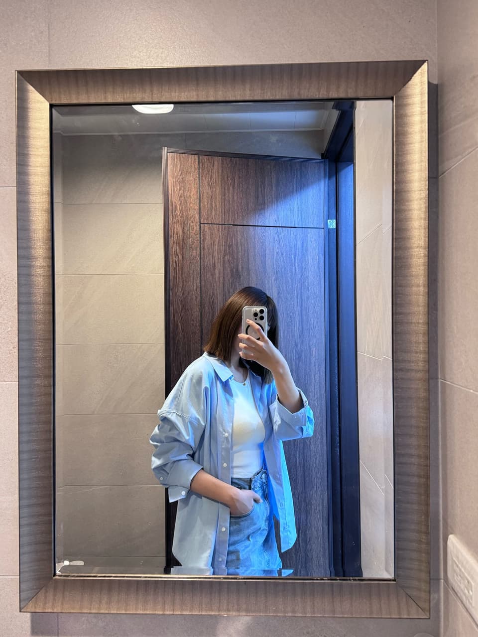 已經無法停止藍到底的穿搭🩵🩵 - 小瀞𓂃 𓈒𓏸📨️ (@pupille) | Dcard