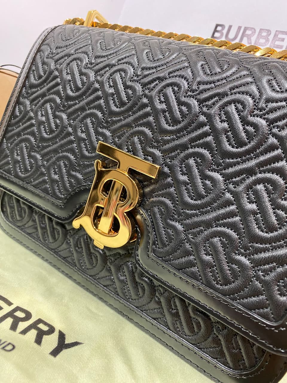 #分享 #開箱 #更 Burberry TB包 - 精品板 | Dcard