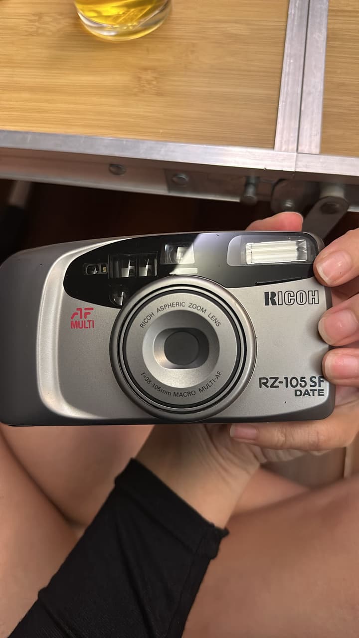 #請益 想請問各位帥哥美女 相機這樣值得修嗎？（Ricoh Rz-105 sf date) - 攝影板 | Dcard
