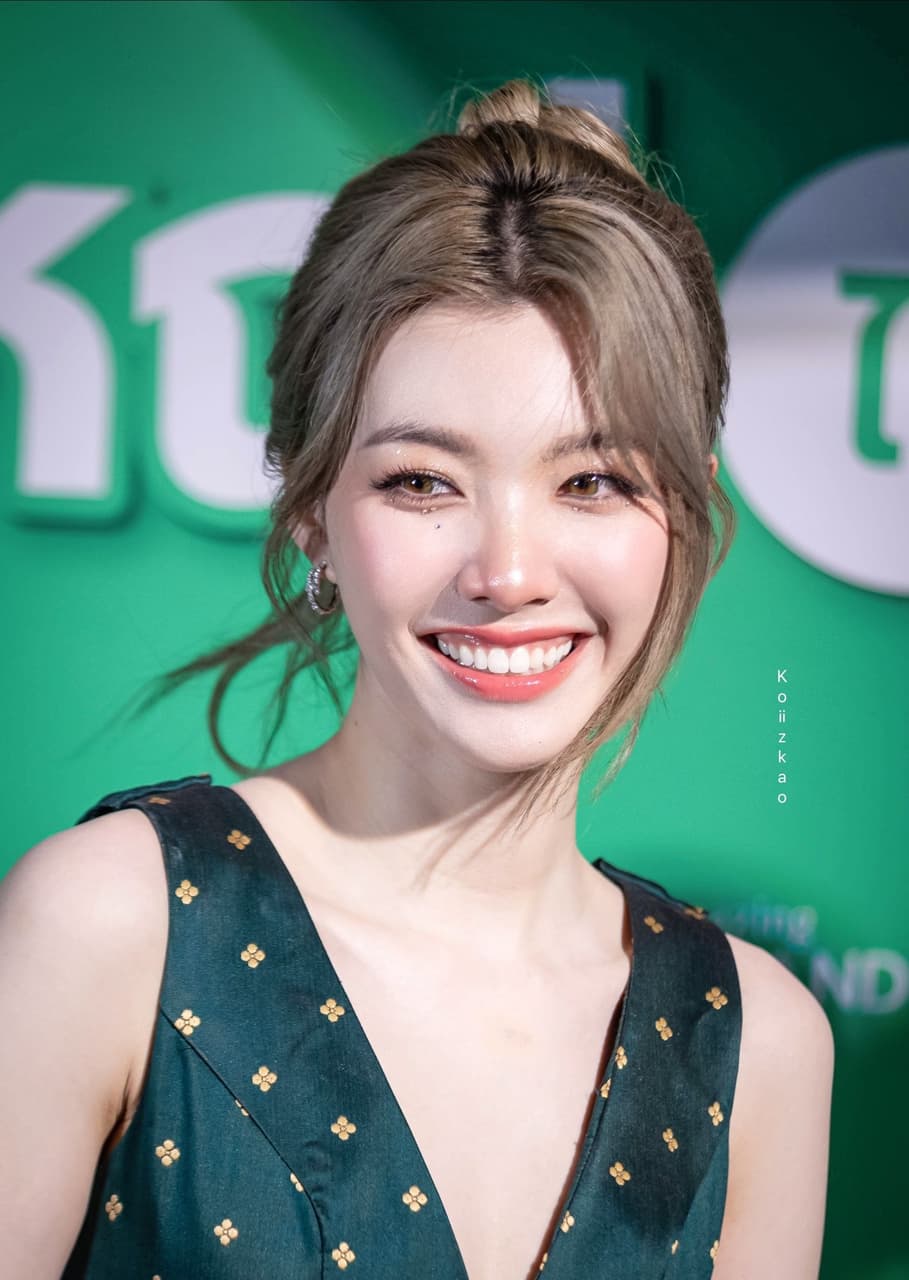 #分享 泰百天花板：LingOrm - 追星板 | Dcard